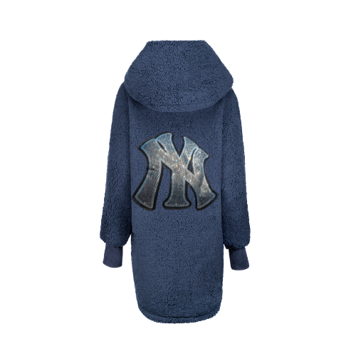 Bedazzled New York Yankees Soft Sherpa Lounger | The Classic Lounger ...